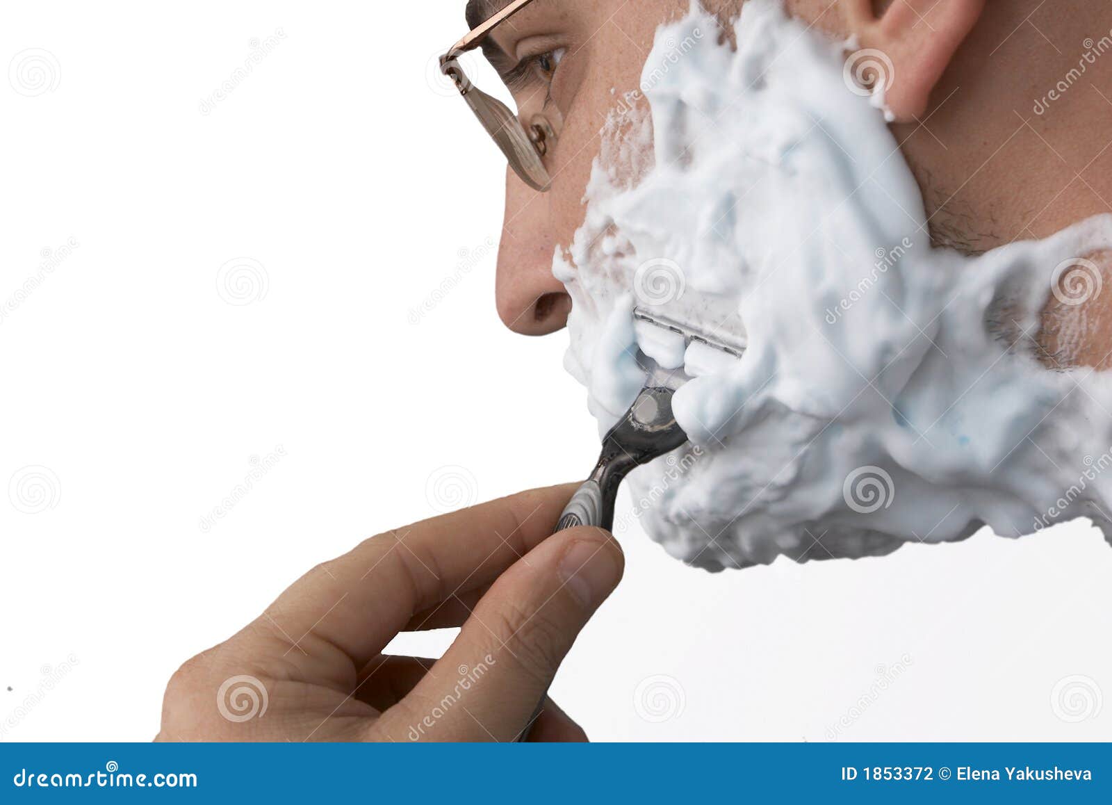 Raspando o homem foto de stock. Imagem de lâmina, cara - 1853372