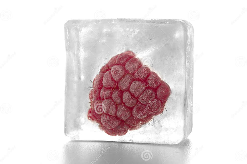 Raspberries in ice cubes stock image. Image of ripe, freshness - 34665743