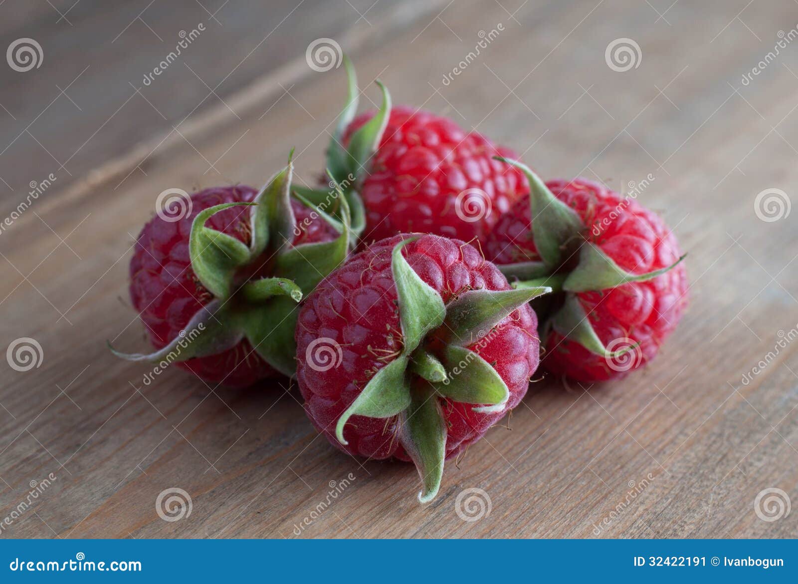 Raspberries on table stock image. Image of pattern, diet - 32422191