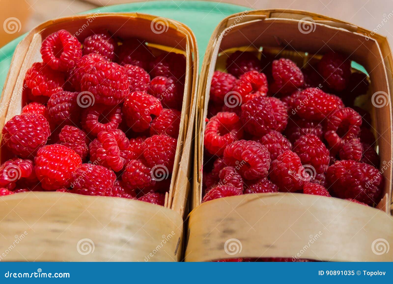 Raspberry in basket stock image. Image of berry, ripe - 90891035