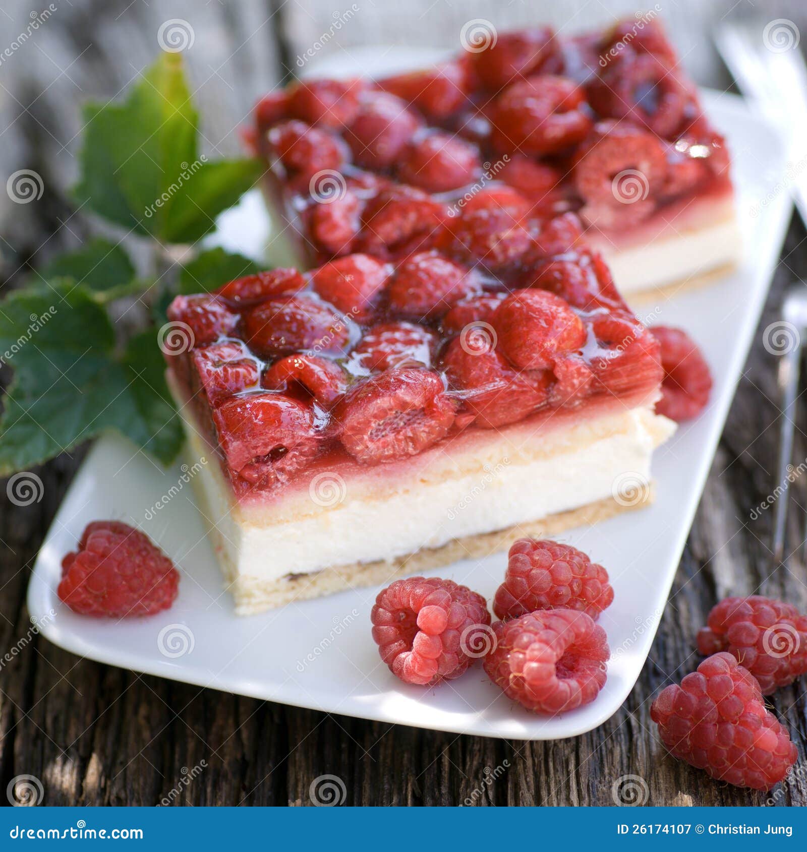 Raspberry cake stock image. Image of fresh, sugar, raspberries - 26174107