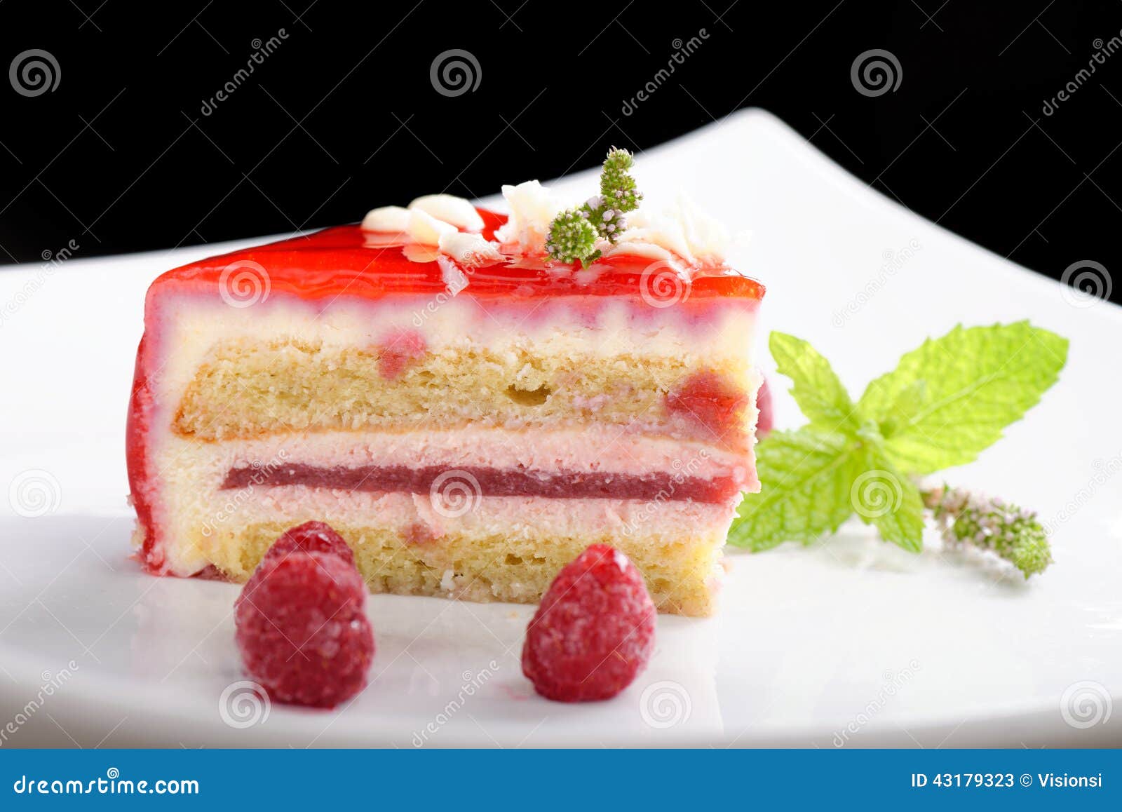 Raspberry Cake / Fine Dining Stock Image - Image of currant, dining ...