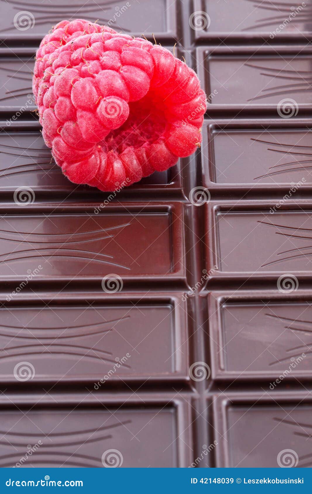 Raspberry and Dark Chocolate Stock Image - Image of home, melissa: 42148039