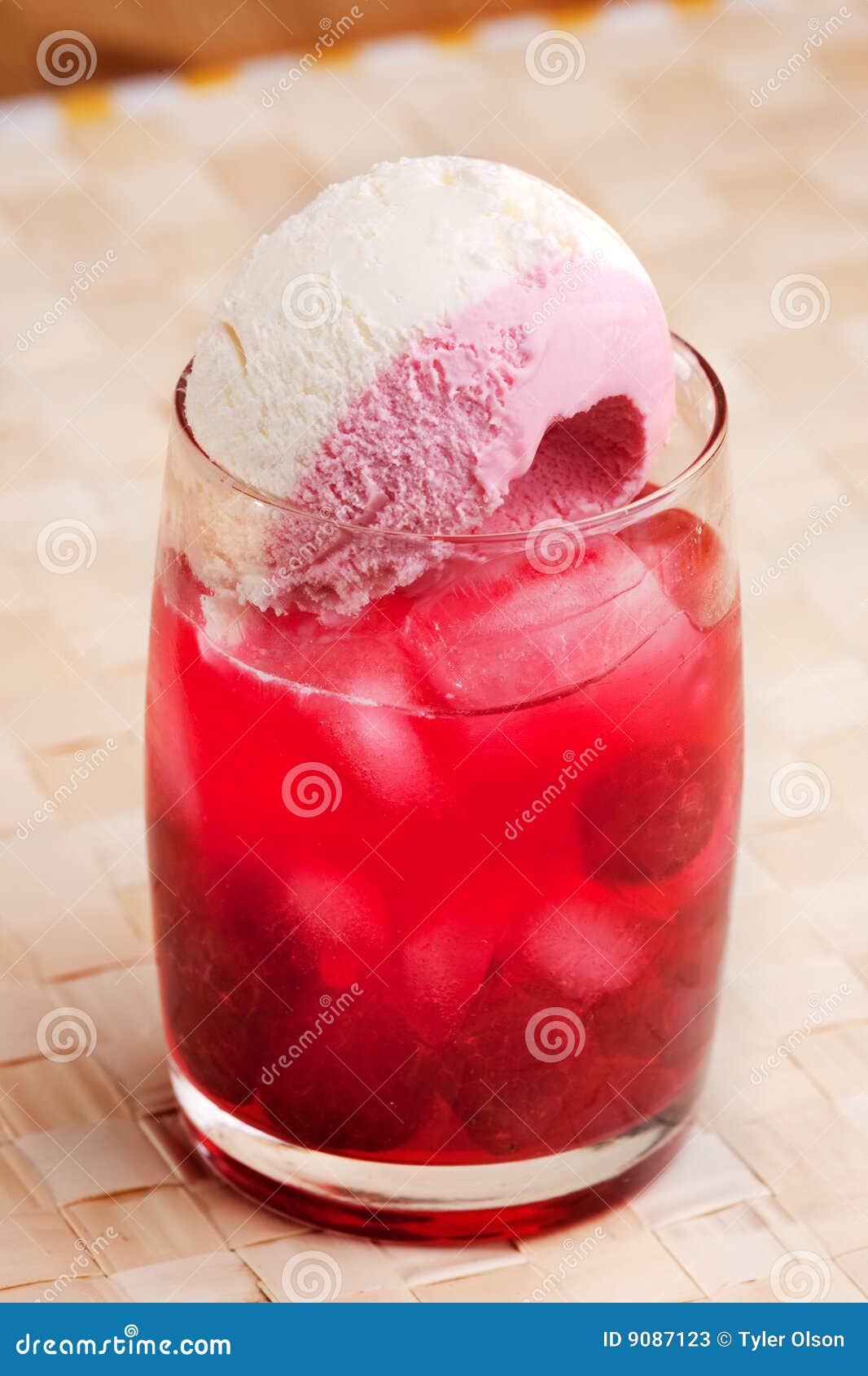 Raspberry Float stock image. Image of juice, cold, sparkling - 9087123