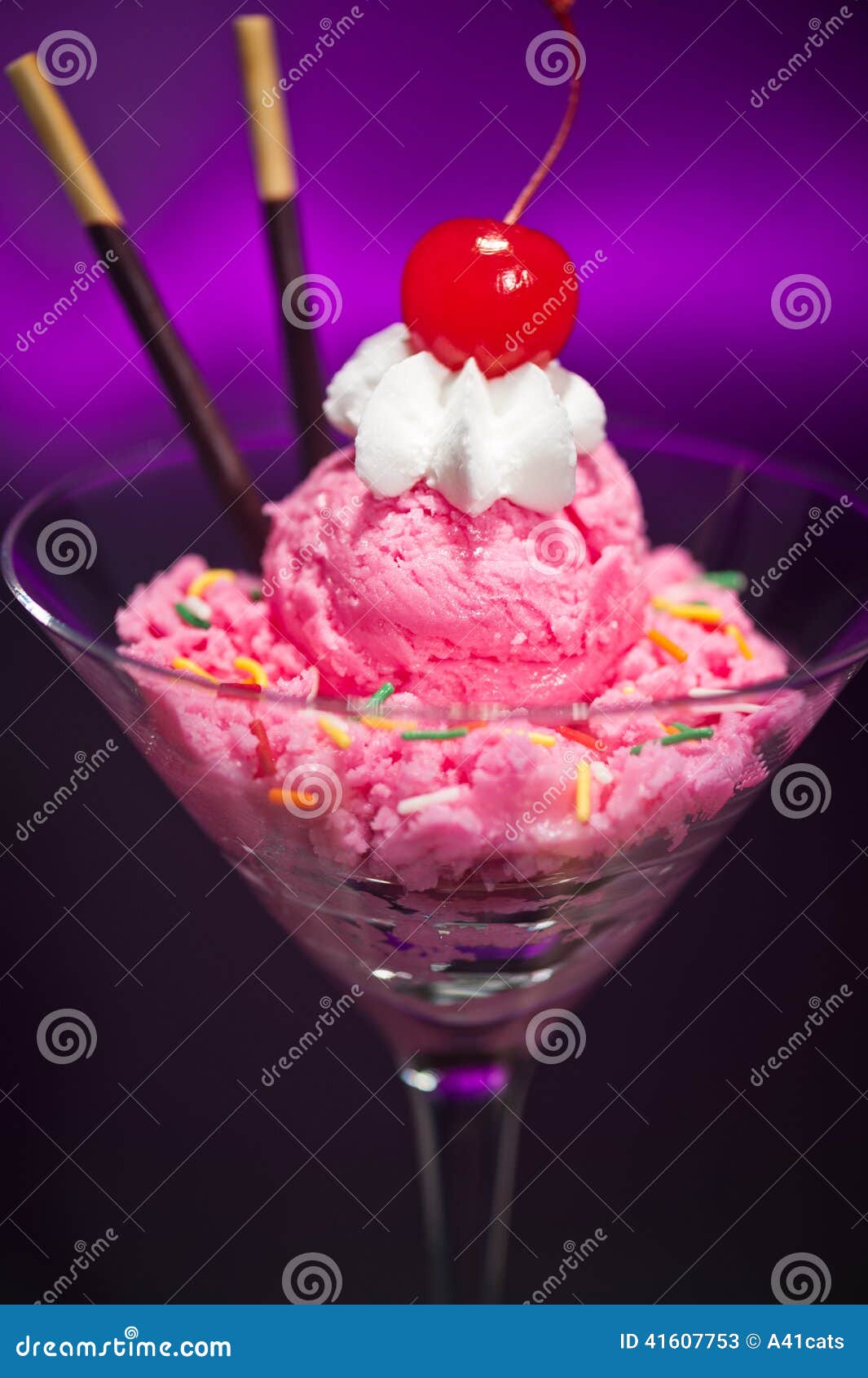 Raspberry Ice Cream in a Martini Glass Stock Image - Image of biscuit ...