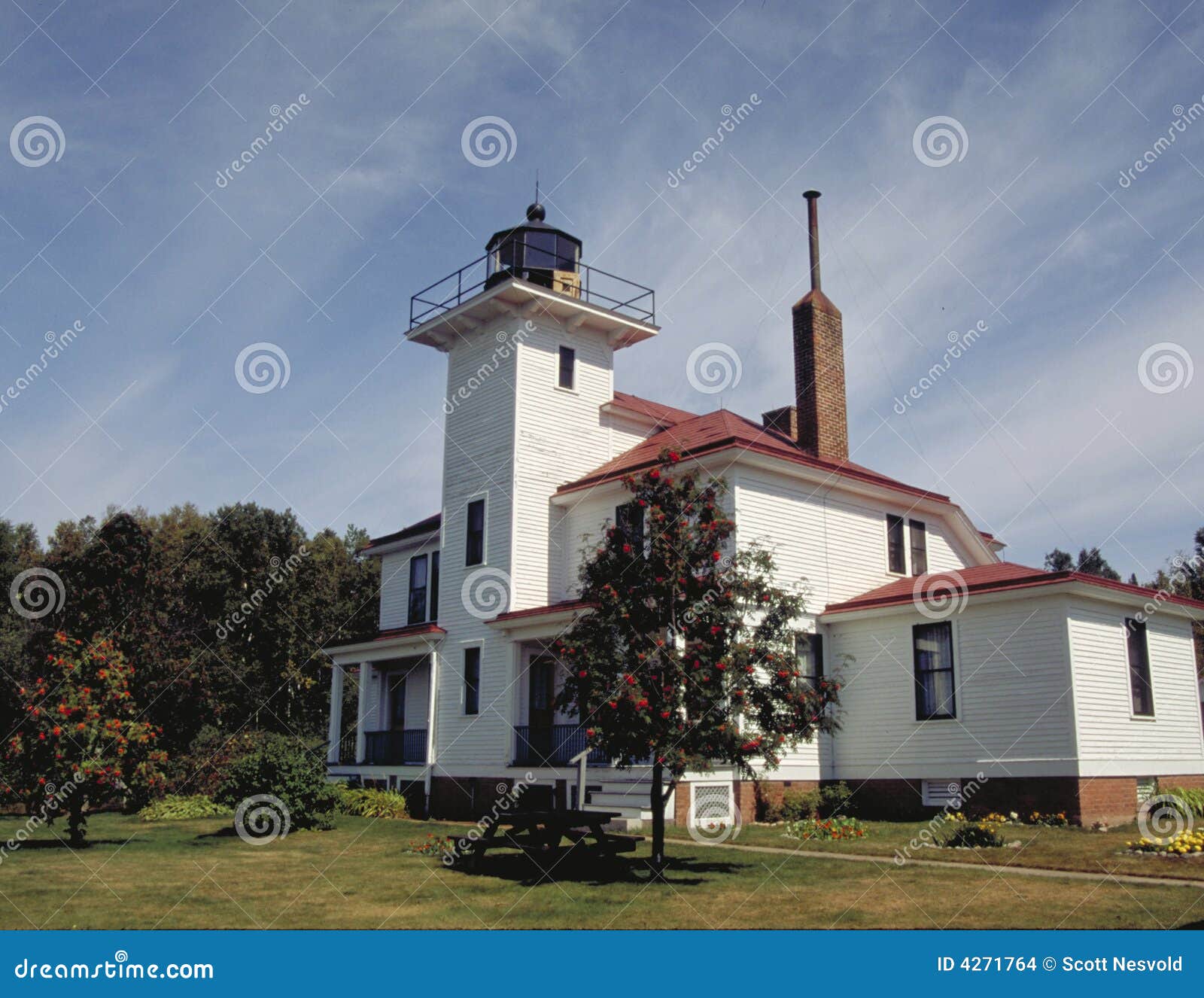 Raspberry Island Lighthouse Stock Photo - Image of raspberry ...