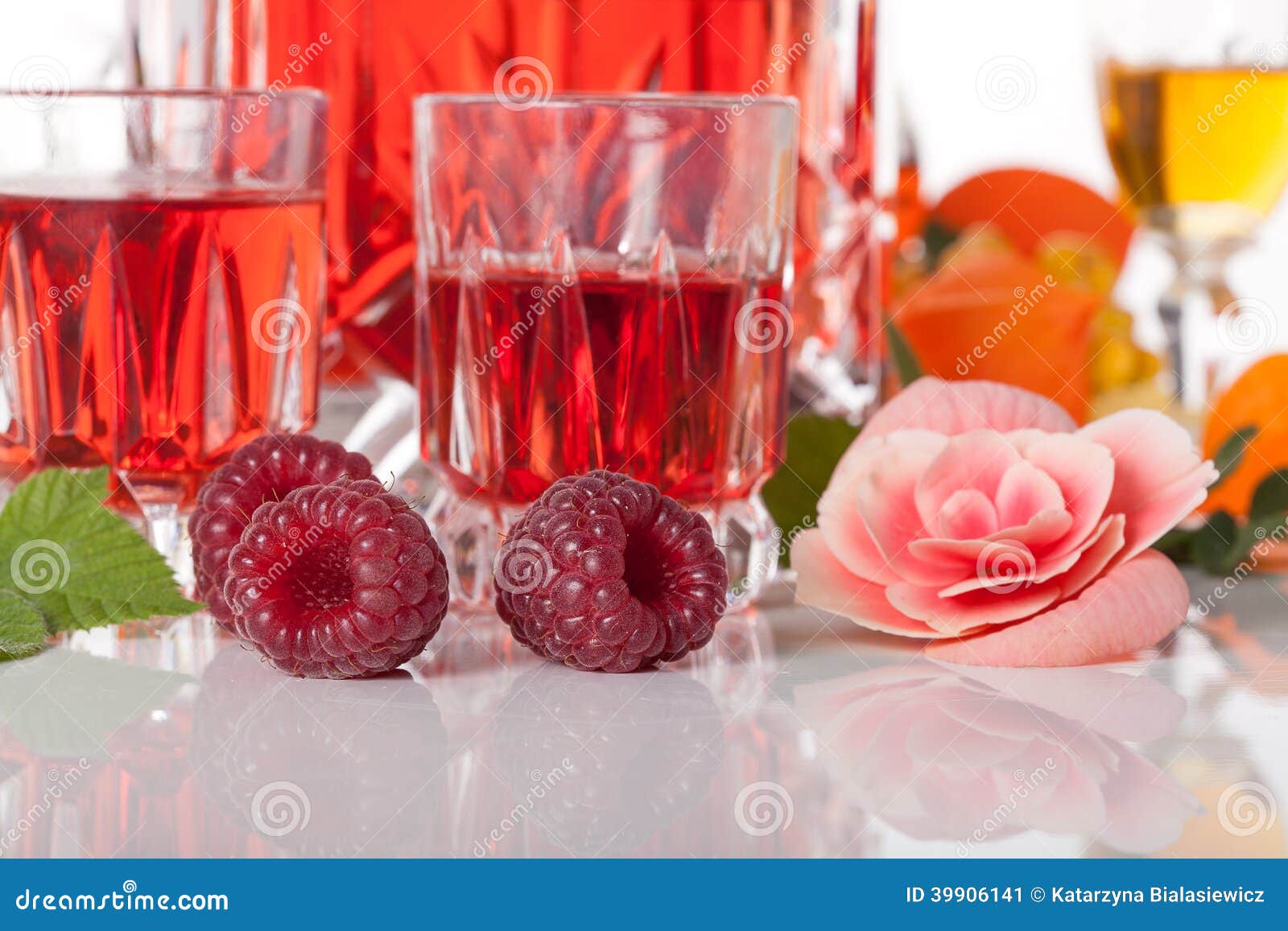 Raspberry liqueur stock image. Image of exclusive, nalewka - 39906141