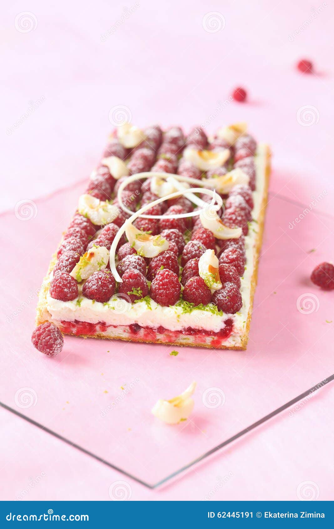 Raspberry Lychee Lime Pavlova Cake Stock Photos - Free & Royalty-Free ...