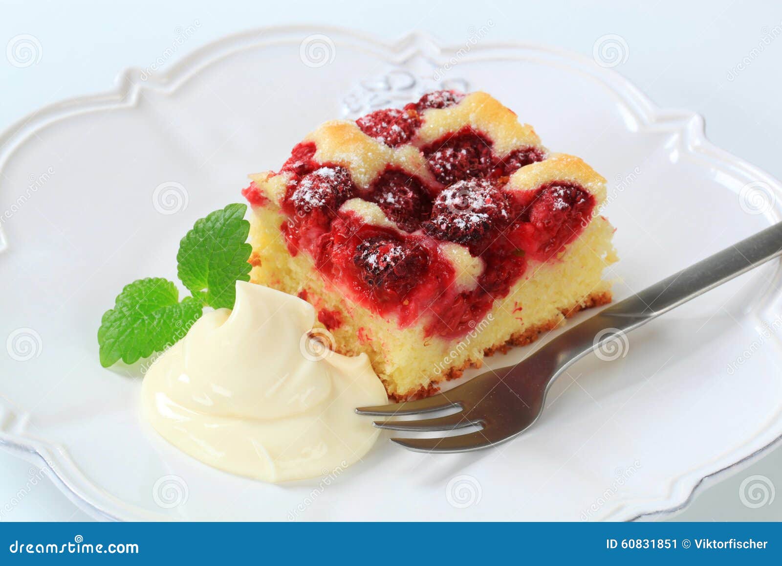 Raspberry sponge cake stock image. Image of green, leaves - 60831851