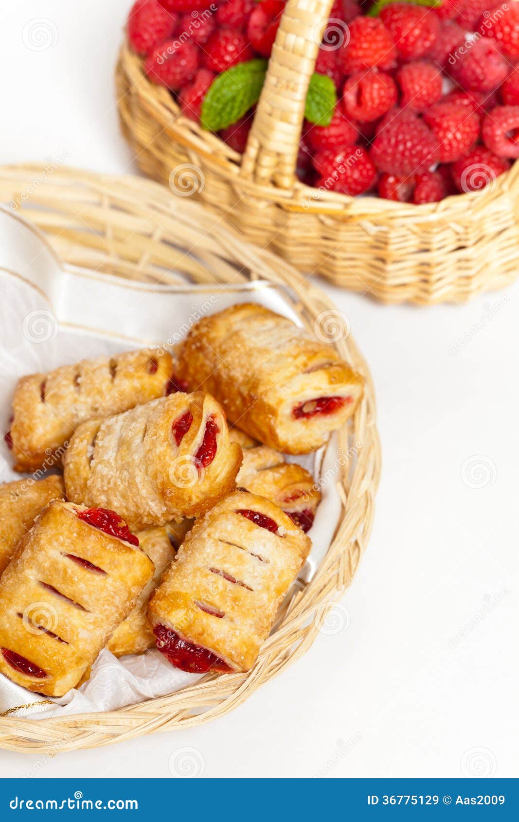 Raspberry Strudel Bites stock image. Image of snack, puffed - 36775129