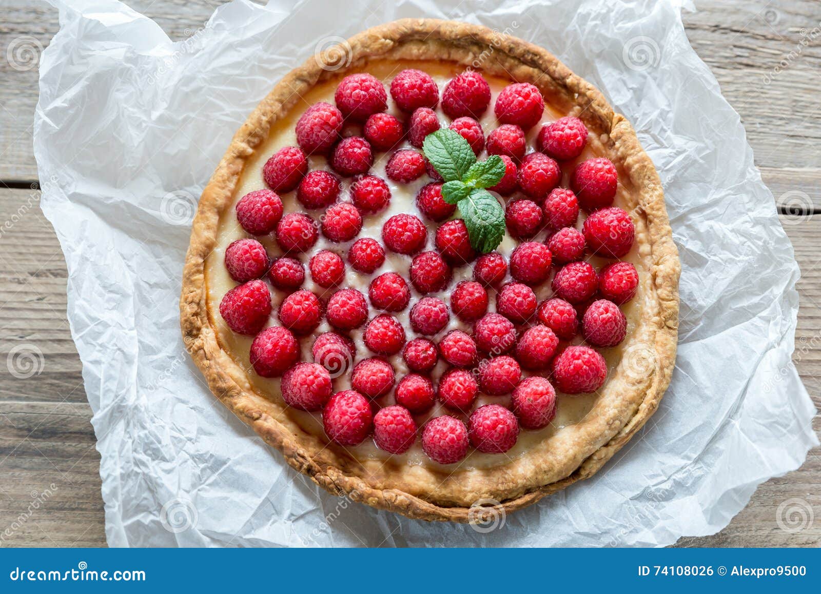 Raspberry Tart with Custard Stock Photo - Image of gourmet, baked: 74108026