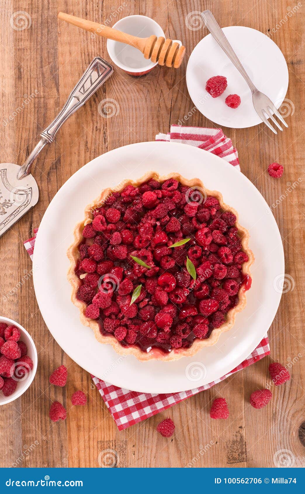 Raspberry tart. stock photo. Image of dessert, food - 100562706