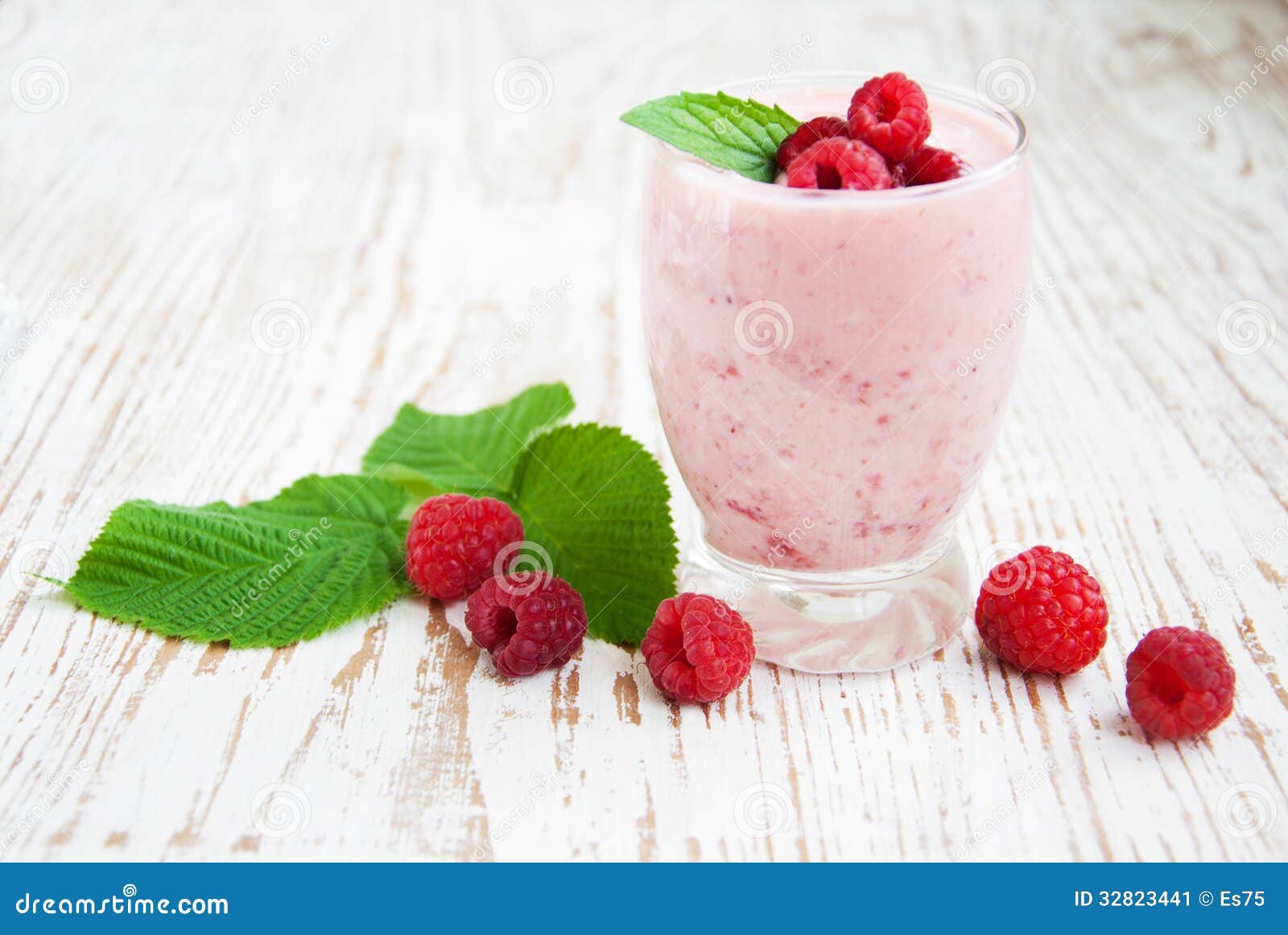 Raspberry Yogurt stock image. Image of dairy, drink, refreshment - 32823441