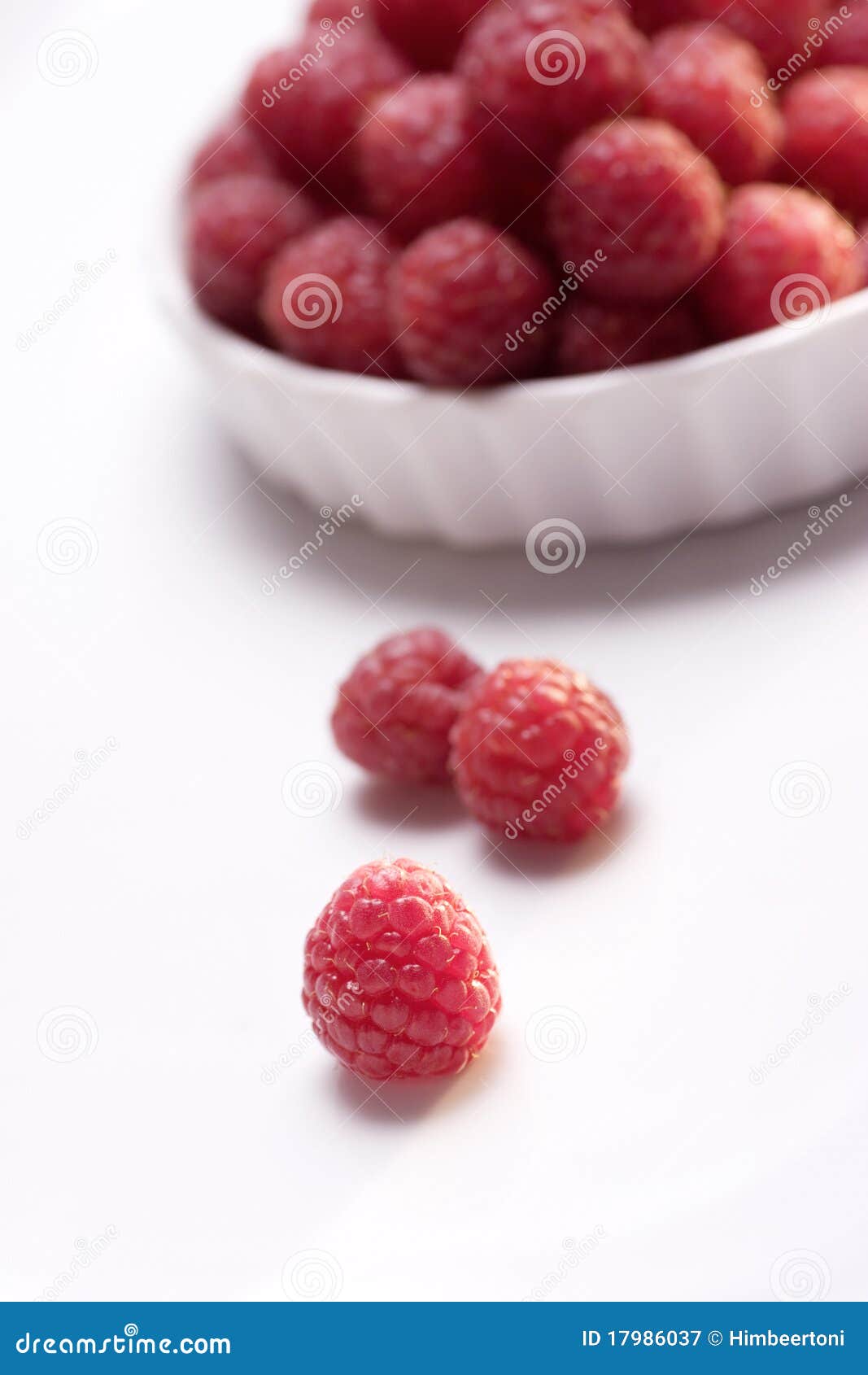Raspberrys stock image. Image of objects, fruit, vertical - 17986037