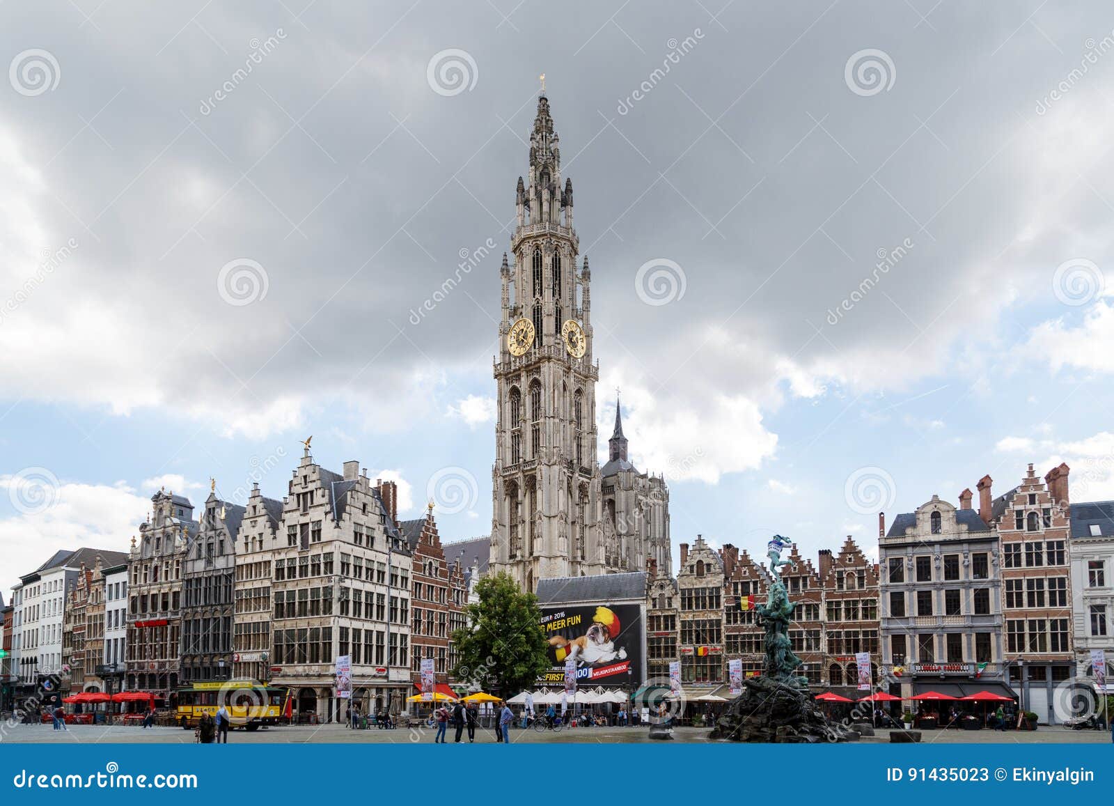 Rathaus Und Alte Stadt in Antwerpen Redaktionelles Stockfoto - Bild von ...