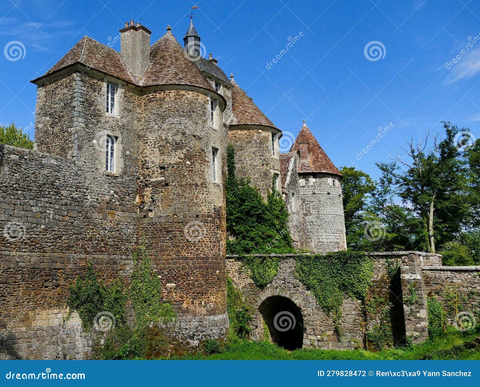 The Ratilly castle stock photo. Image of tower, solid - 279828472