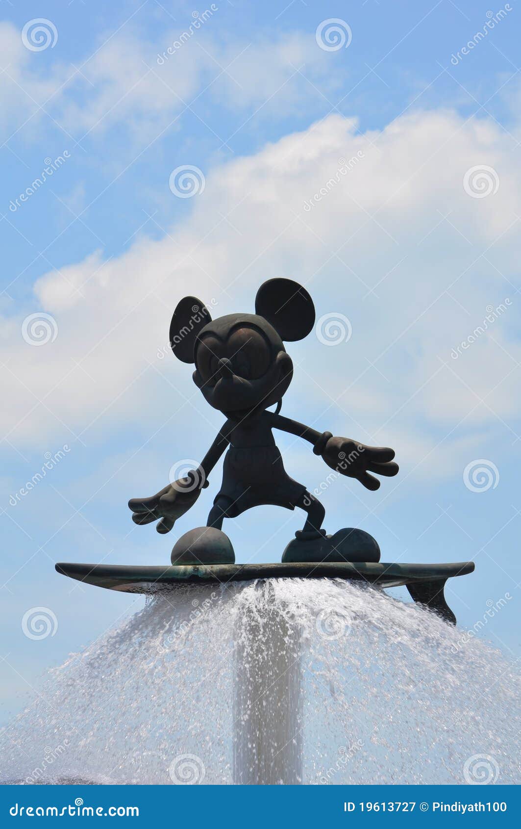 Rato de Mickey fotografia editorial. Imagem de entretenimento - 19613727