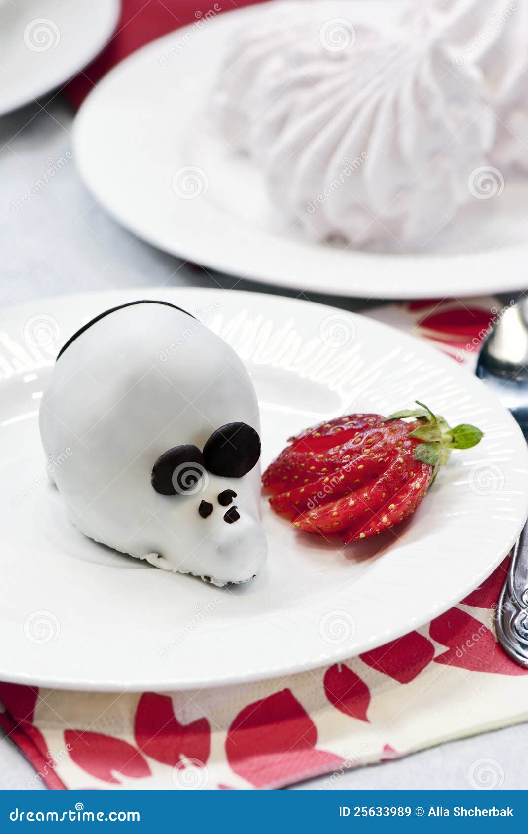 Rato do bolo de chocolate imagem de stock. Imagem de engorda - 25633989