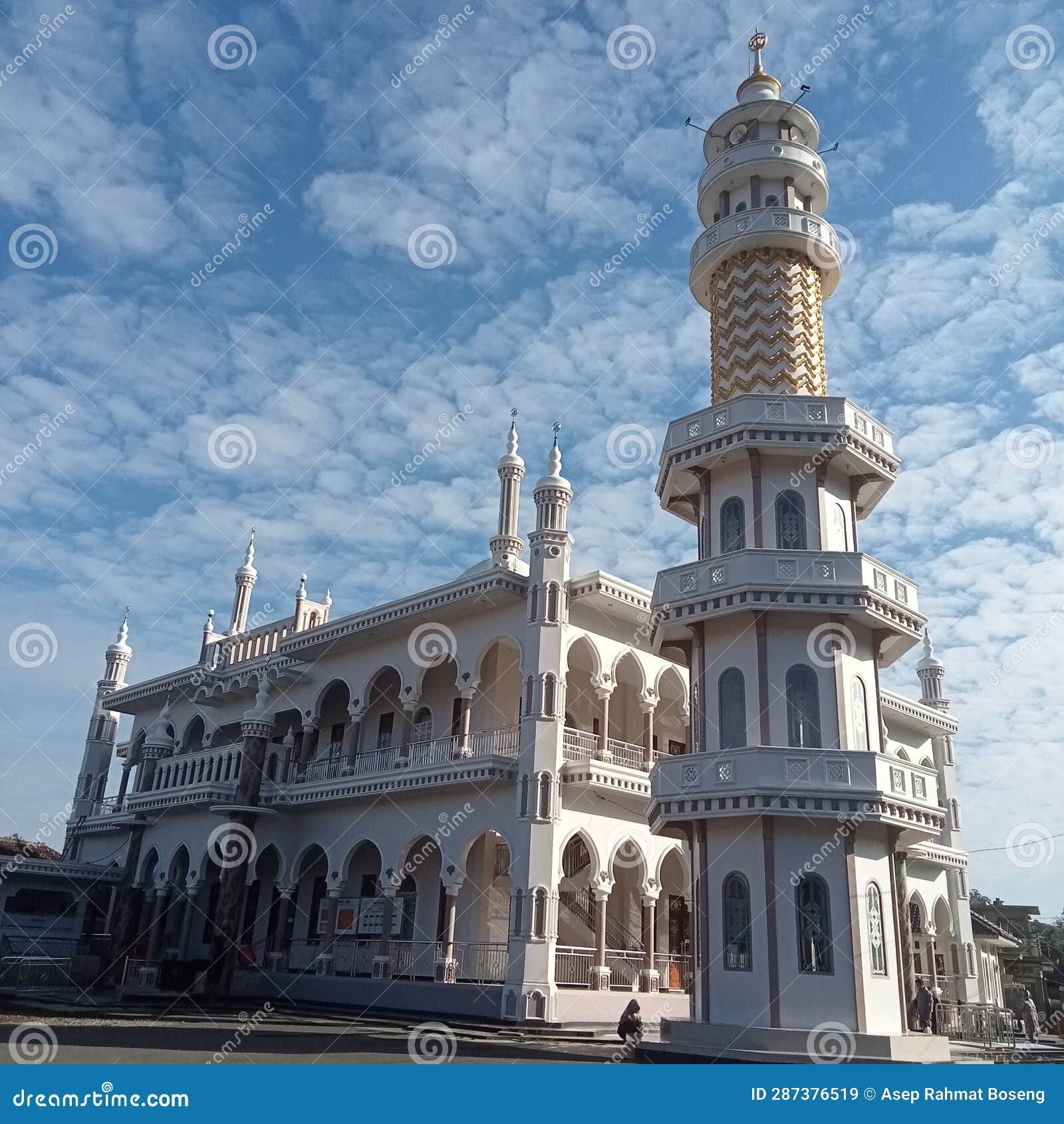 Mosque, Raudhatul Jannah Mosque Stock Image - Image of plaza, jannah ...