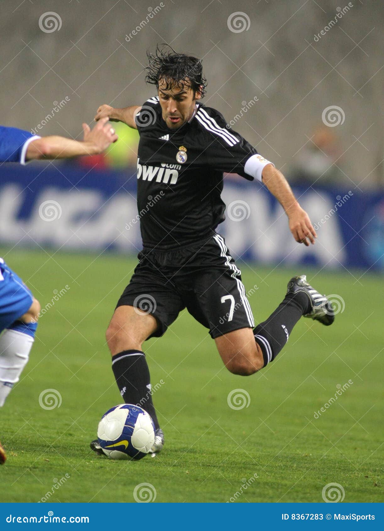Raul Gonzalez Real Madrid Player Editorial Stock Photo - Image of ...