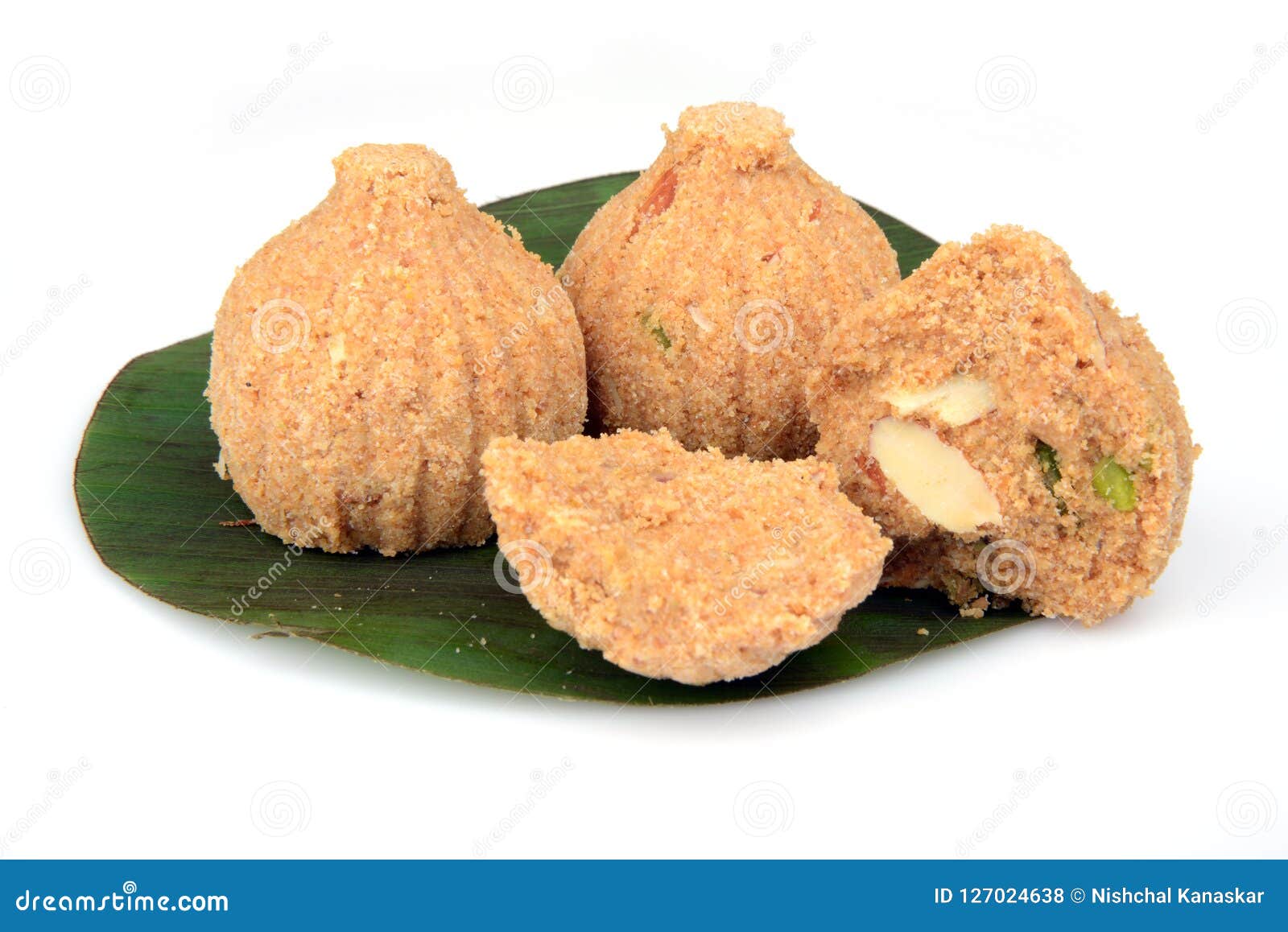 Rava Y Frutas Secas Modak, Un Dulce Tradicional De Maharashtrian Foto ...