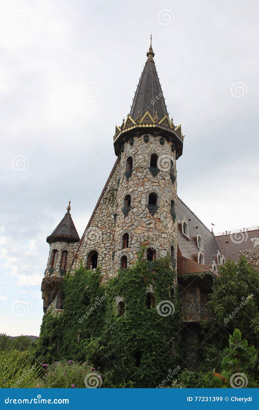 Ravadinovo Castle in Bulgaria Editorial Stock Image - Image of scenery ...