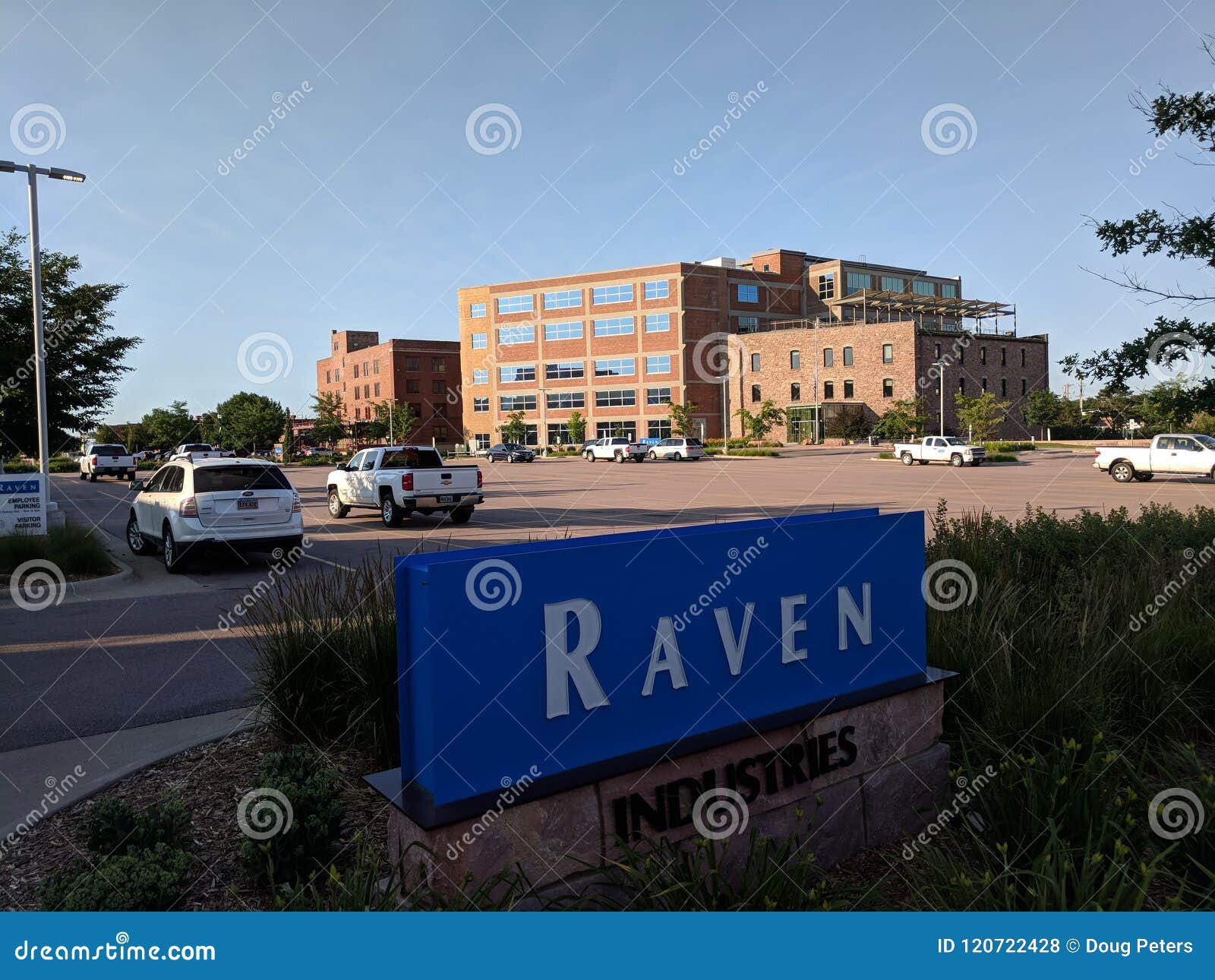 Raven Industries foto de archivo editorial. Imagen de variedad - 120722428