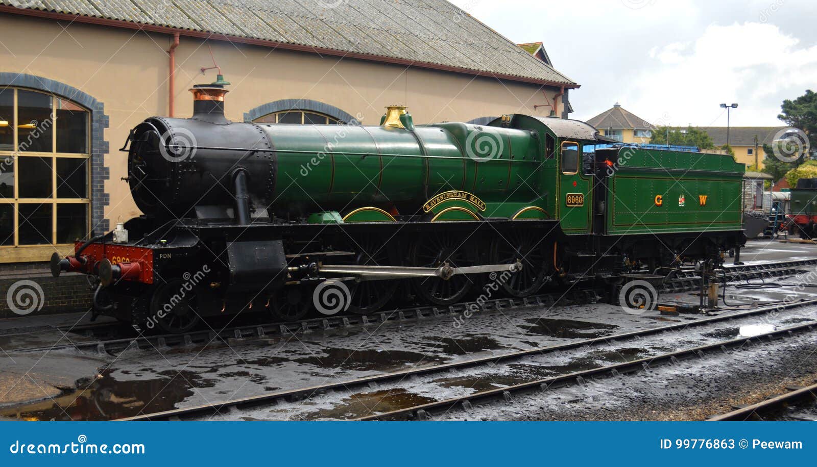 Ravingham Hall Steam Engine at Minehead Station Editorial Stock Photo ...
