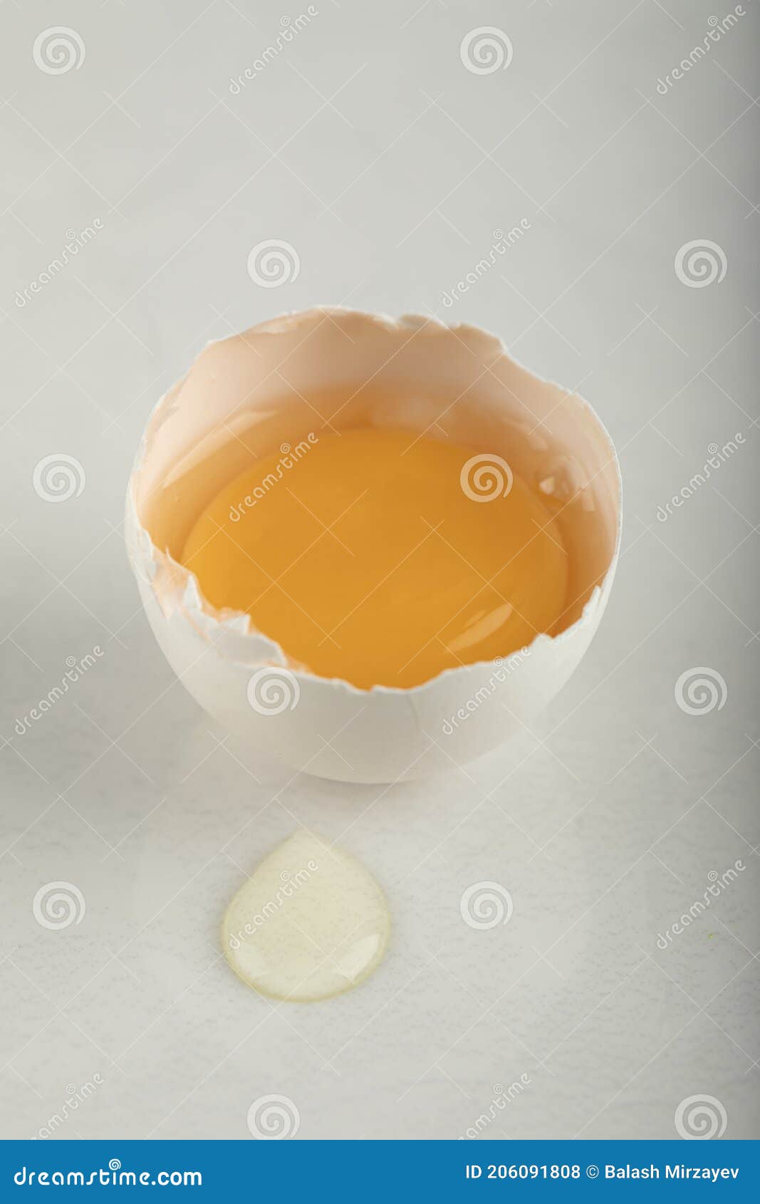 Raw Broken Egg on White Background Stock Photo - Image of farm, bird ...