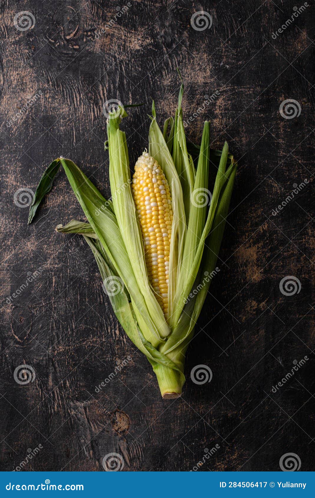 Raw Corn on Black Background Stock Image - Image of health, food: 284506417