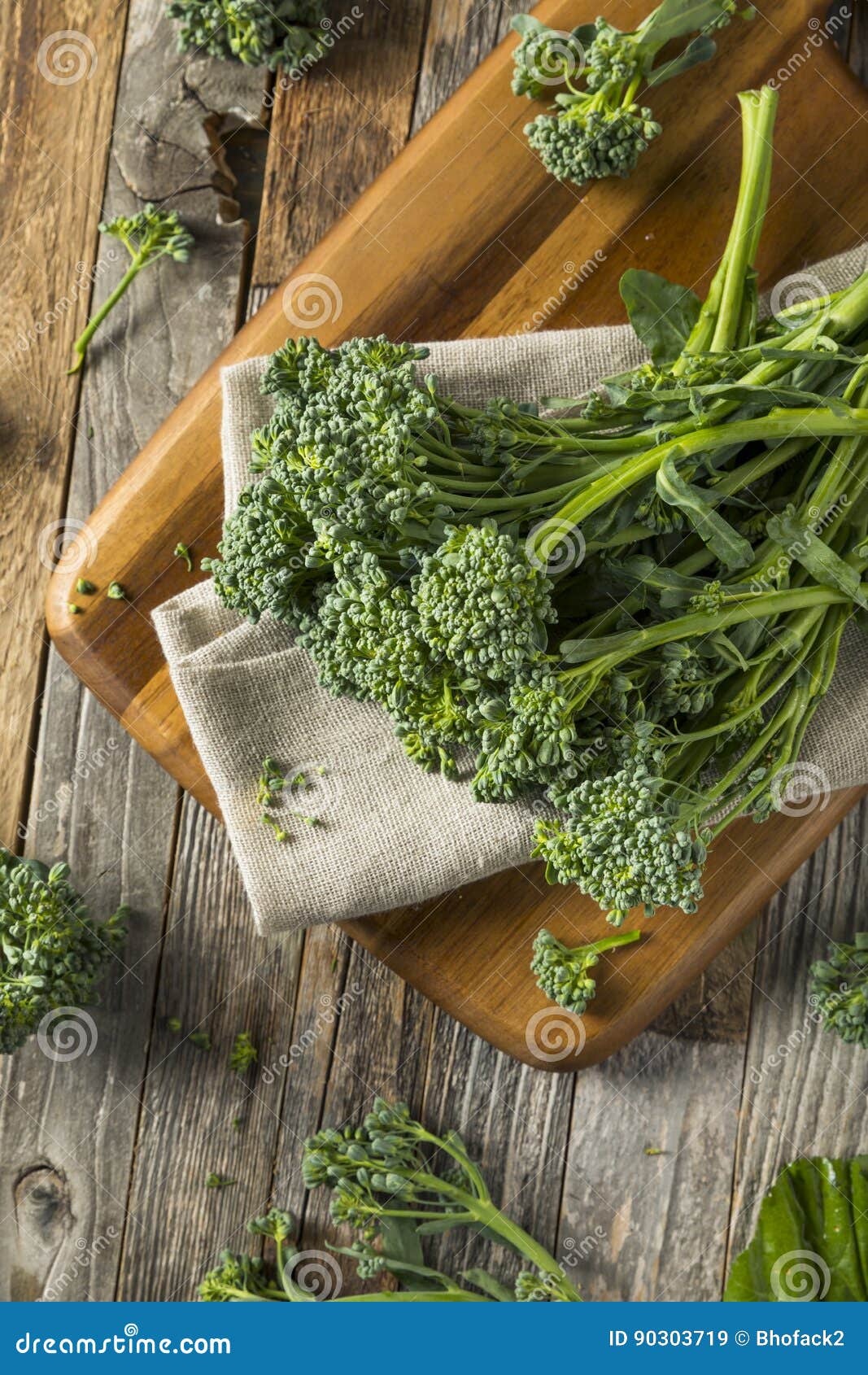 Raw Green Organic Broccolini Stock Image - Image of colorful, meal ...