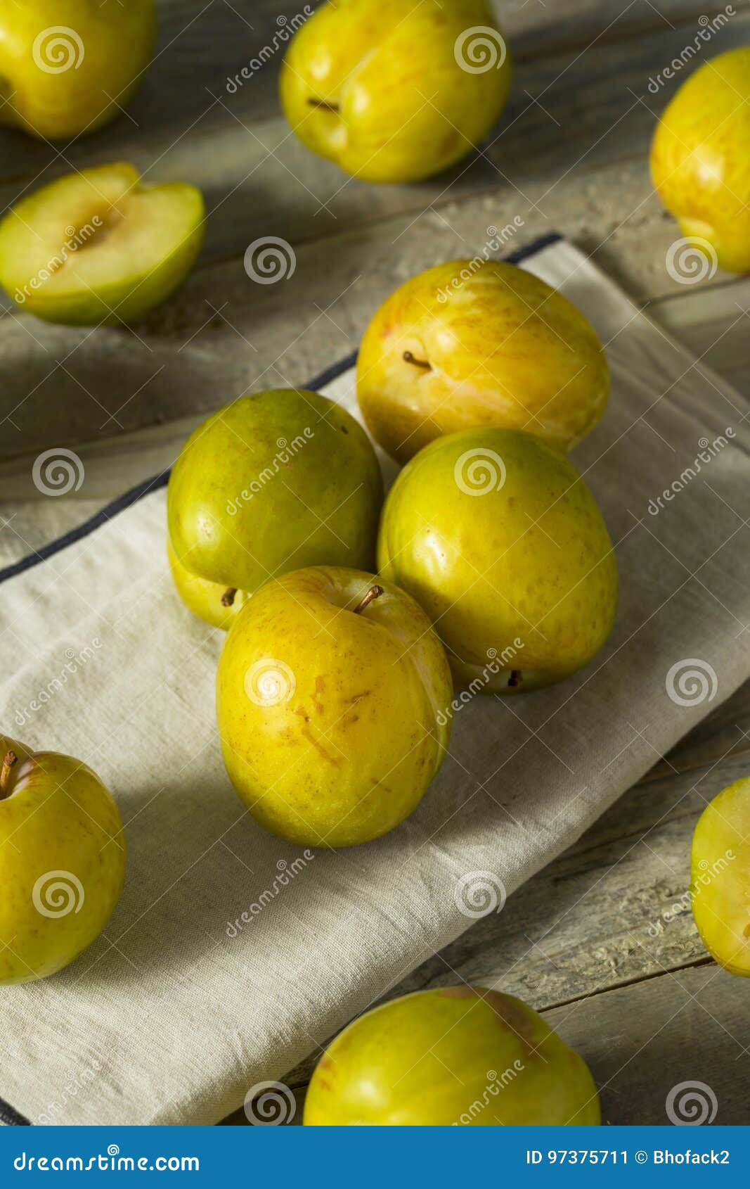 Raw Green Organic Pluots stock image. Image of organic - 97375711