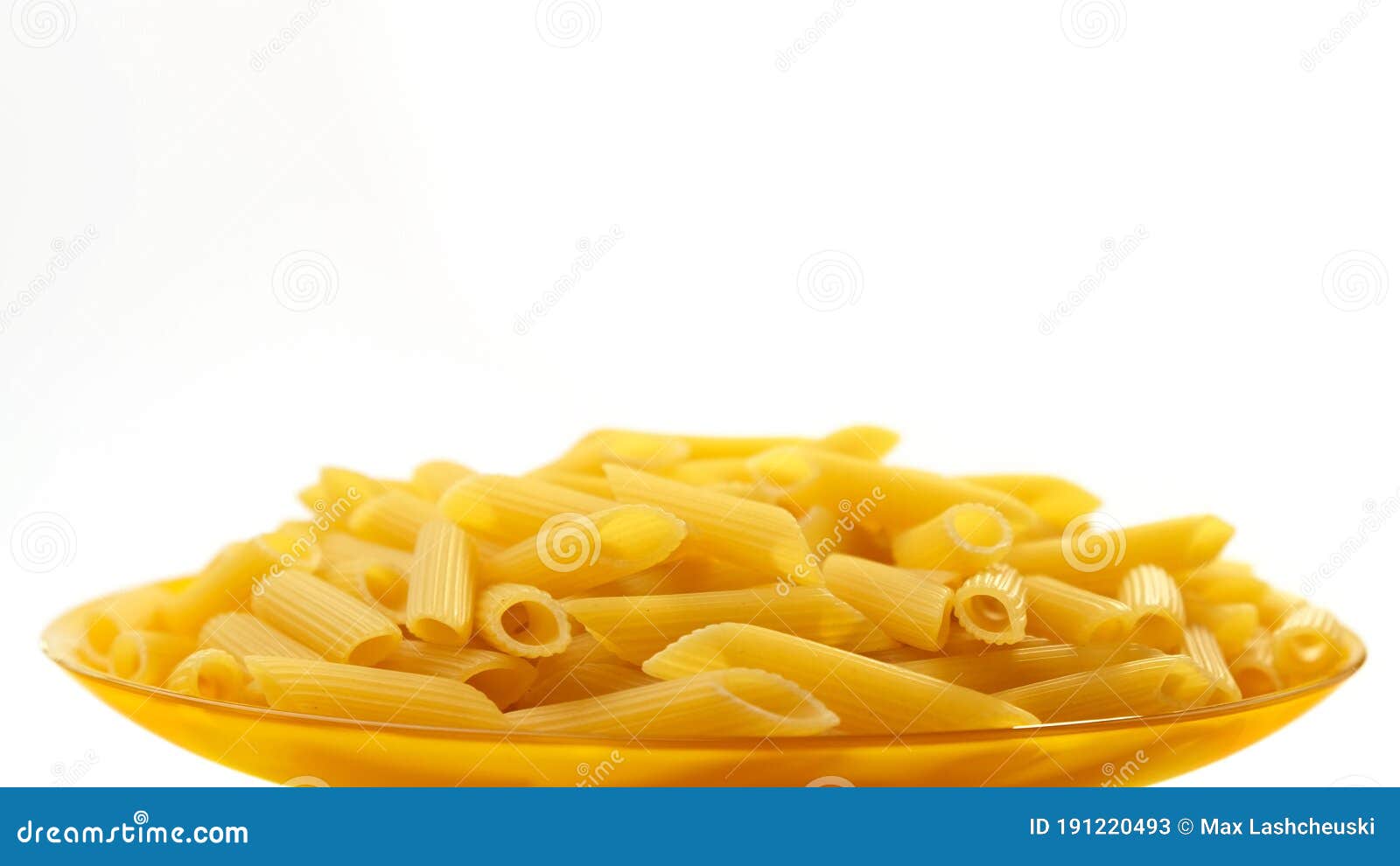 Penne Pasta White Stock Illustrations – 1,072 Penne Pasta White Stock ...
