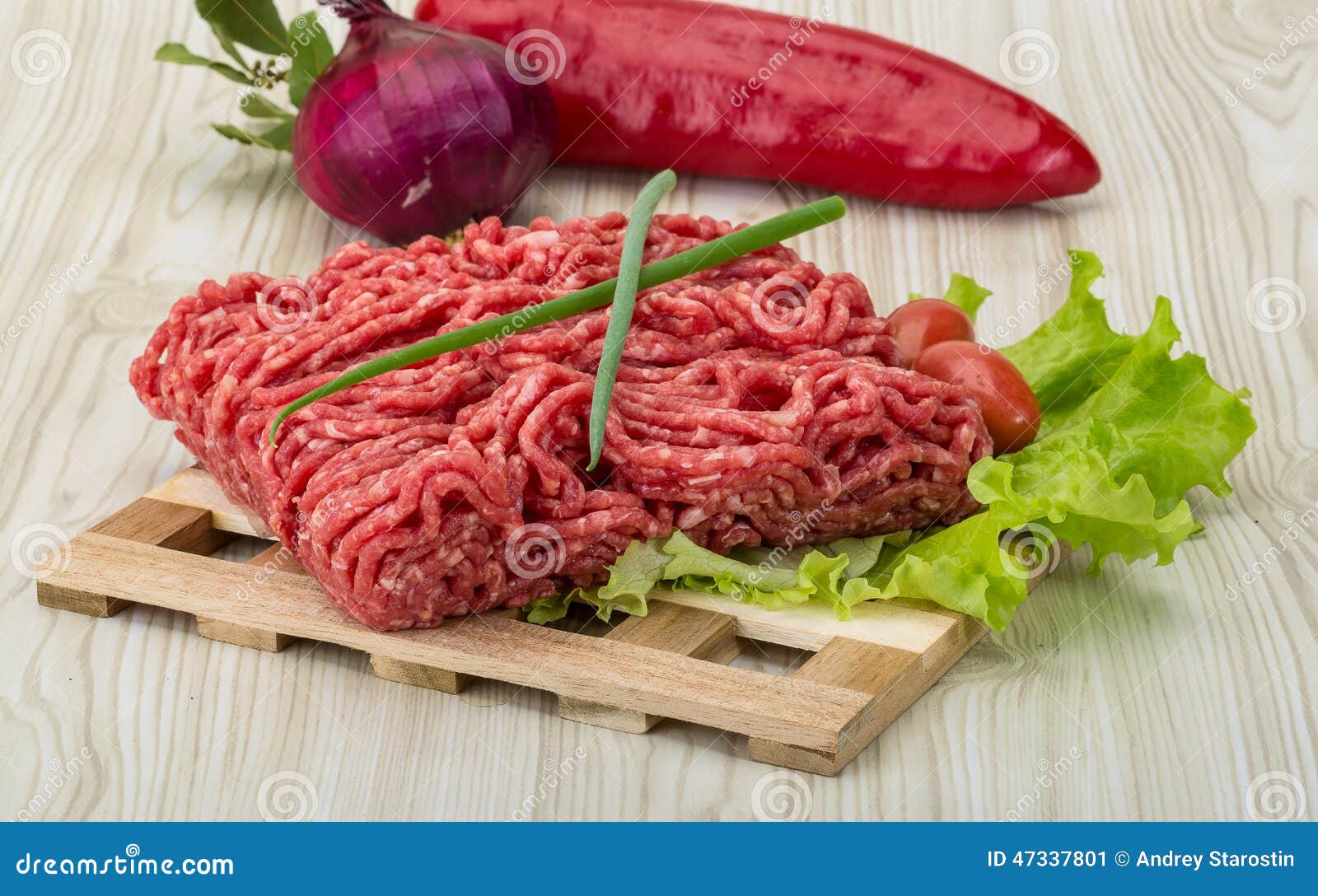 Raw minced beef stock image. Image of minced, veal, white - 47337801