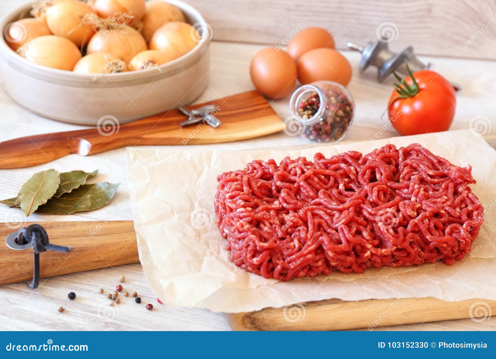 Raw Minced Meat, Eggs, Tomato and Onions Stock Photo - Image of meat ... Raw Minced Meat, Eggs, Tomato and Onions Stock Photo - Image of meat ...