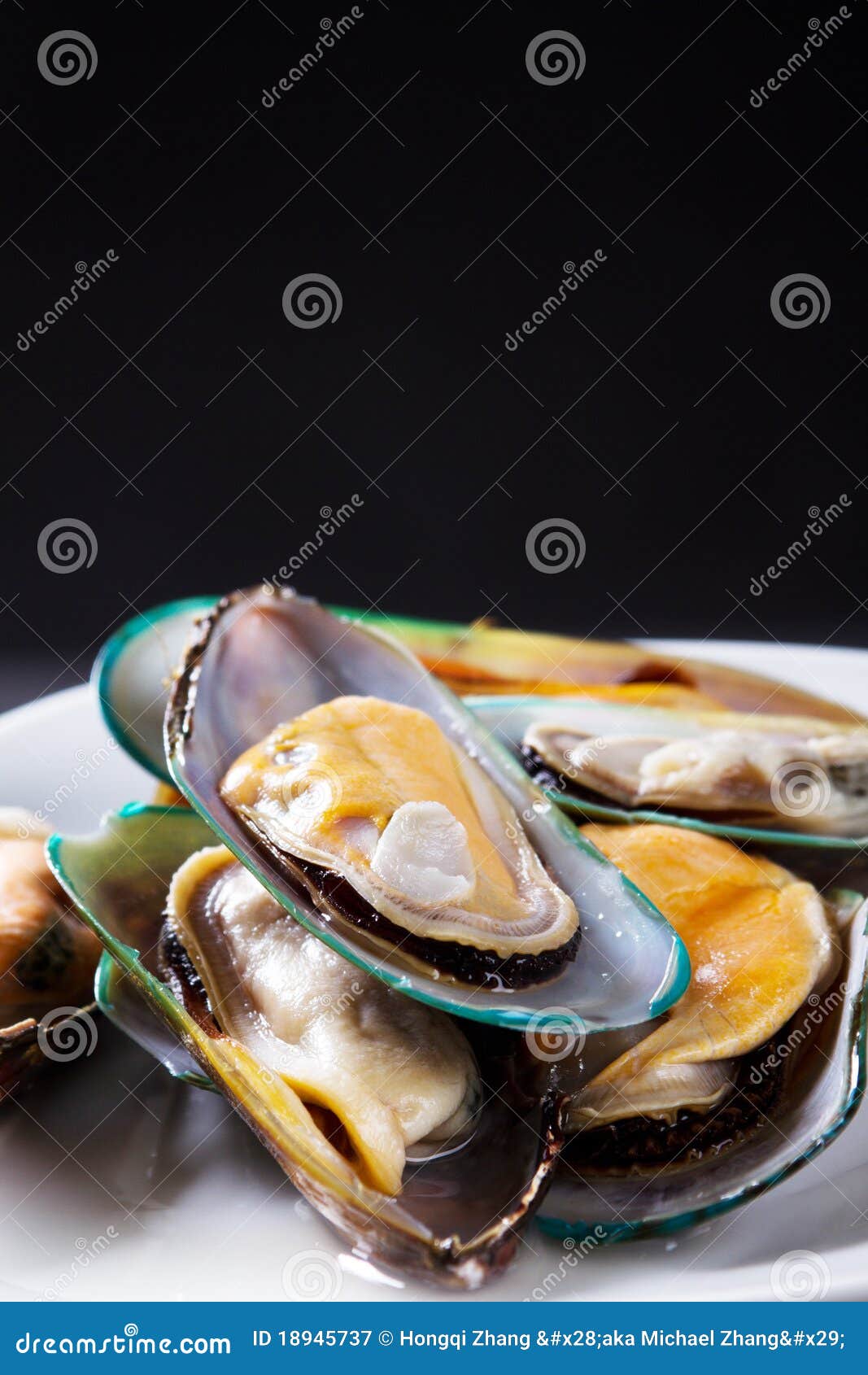 11,467 Raw Mussels Stock Photos - Free & Royalty-Free Stock Photos from ...