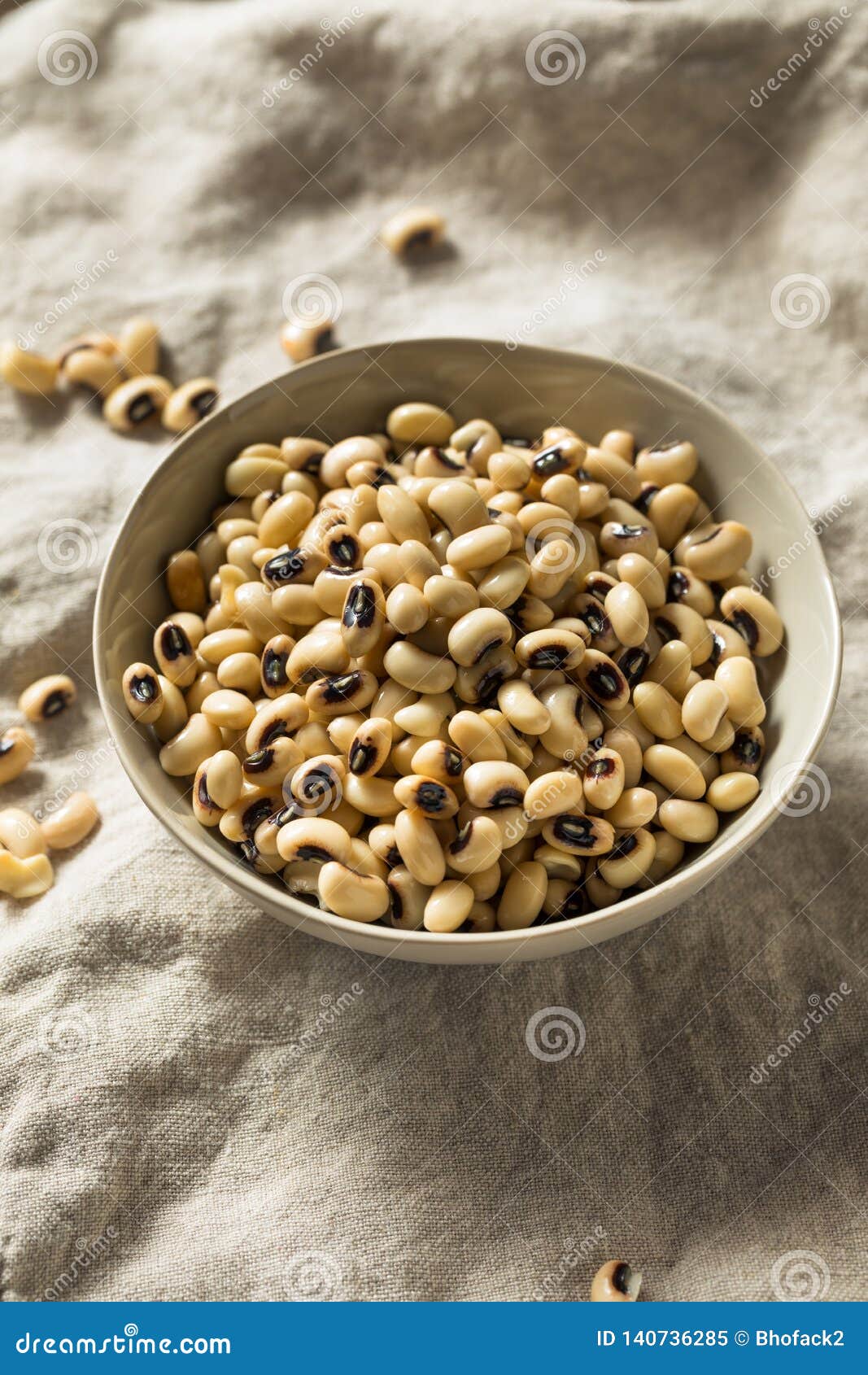Raw Organic Fresh Black Eye Peas Stock Image - Image of white, black ...