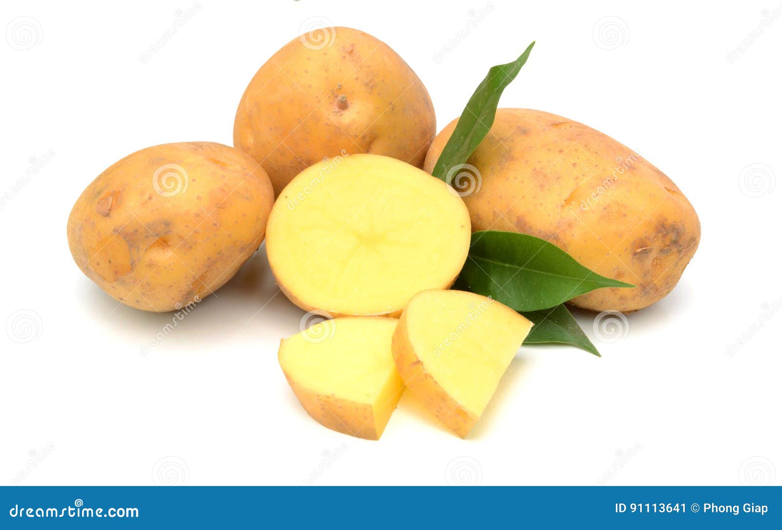 Raw Potatoes and Half Potato Stock Image - Image of common, cooking ...