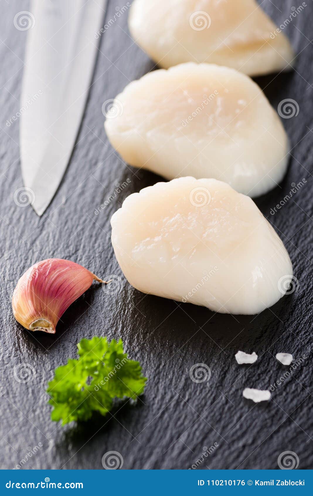 Raw Scallops on Black Stone Plate Stock Photo - Image of dish, culinary ...