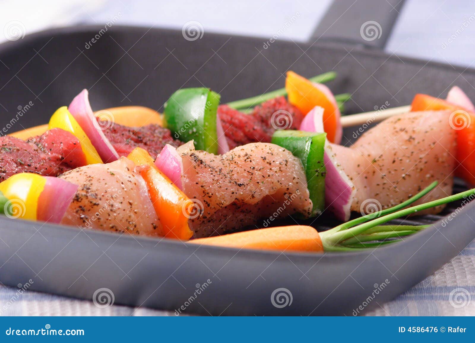 Raw shish kabob stock photo. Image of pepper, fire, plate - 4586476