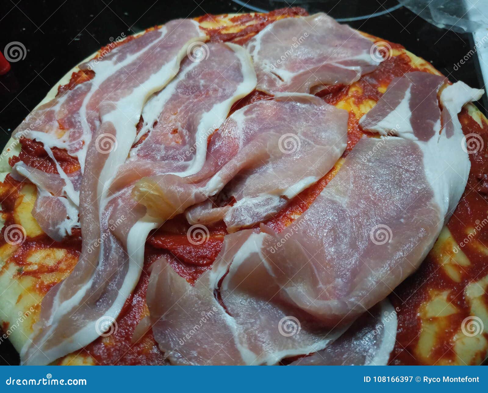 Raw Smoked Bacon Rashers on an Uncooked Pizza Stock Image - Image of ...