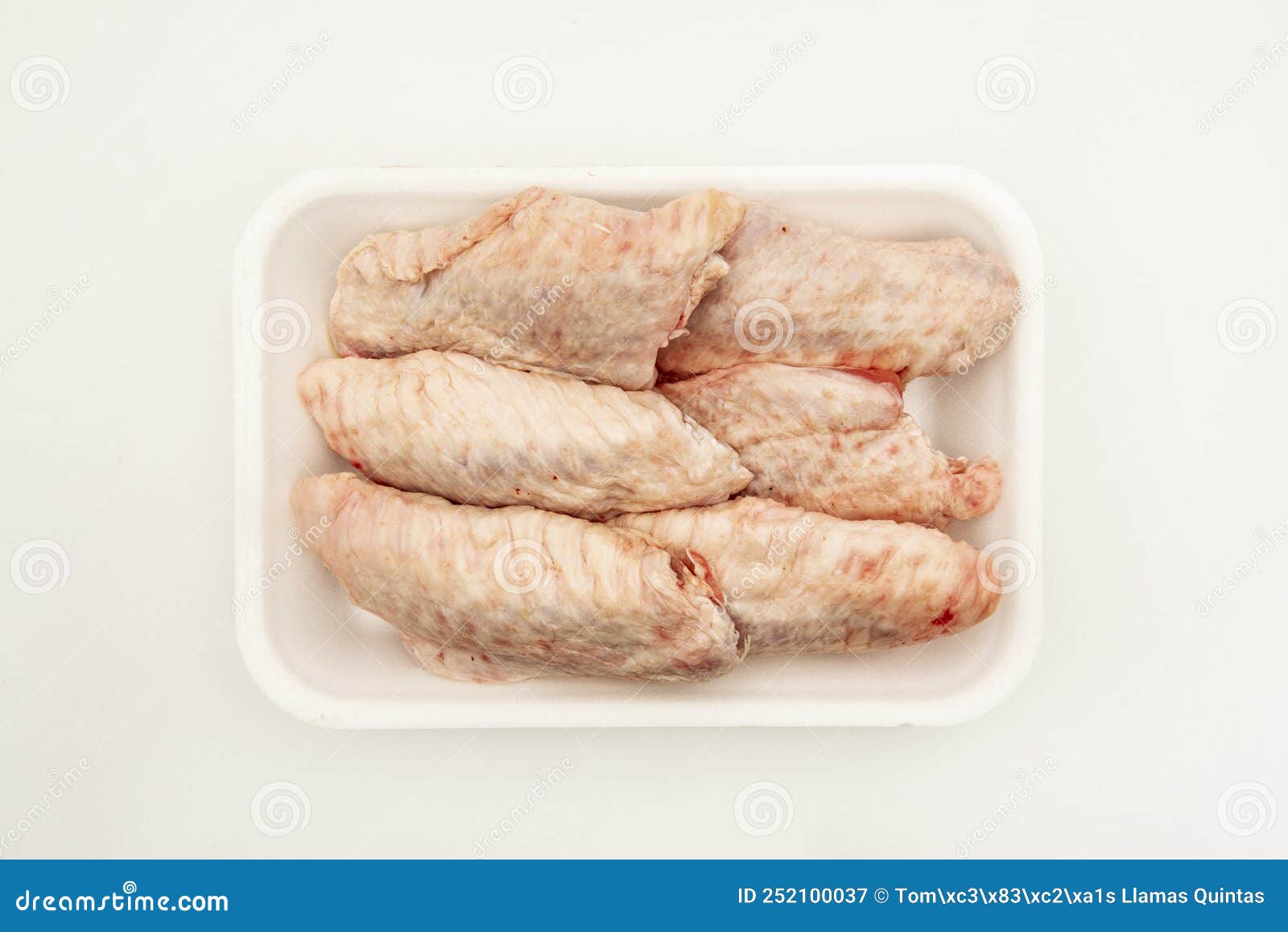 Raw Turkey Wings in a Styrofoam Stock Image - Image of white, garlic ...