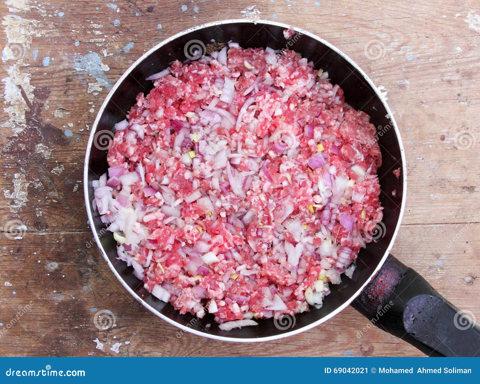 Raw Twisted Beef Meat with Onion Stock Image - Image of tomato, onion ...