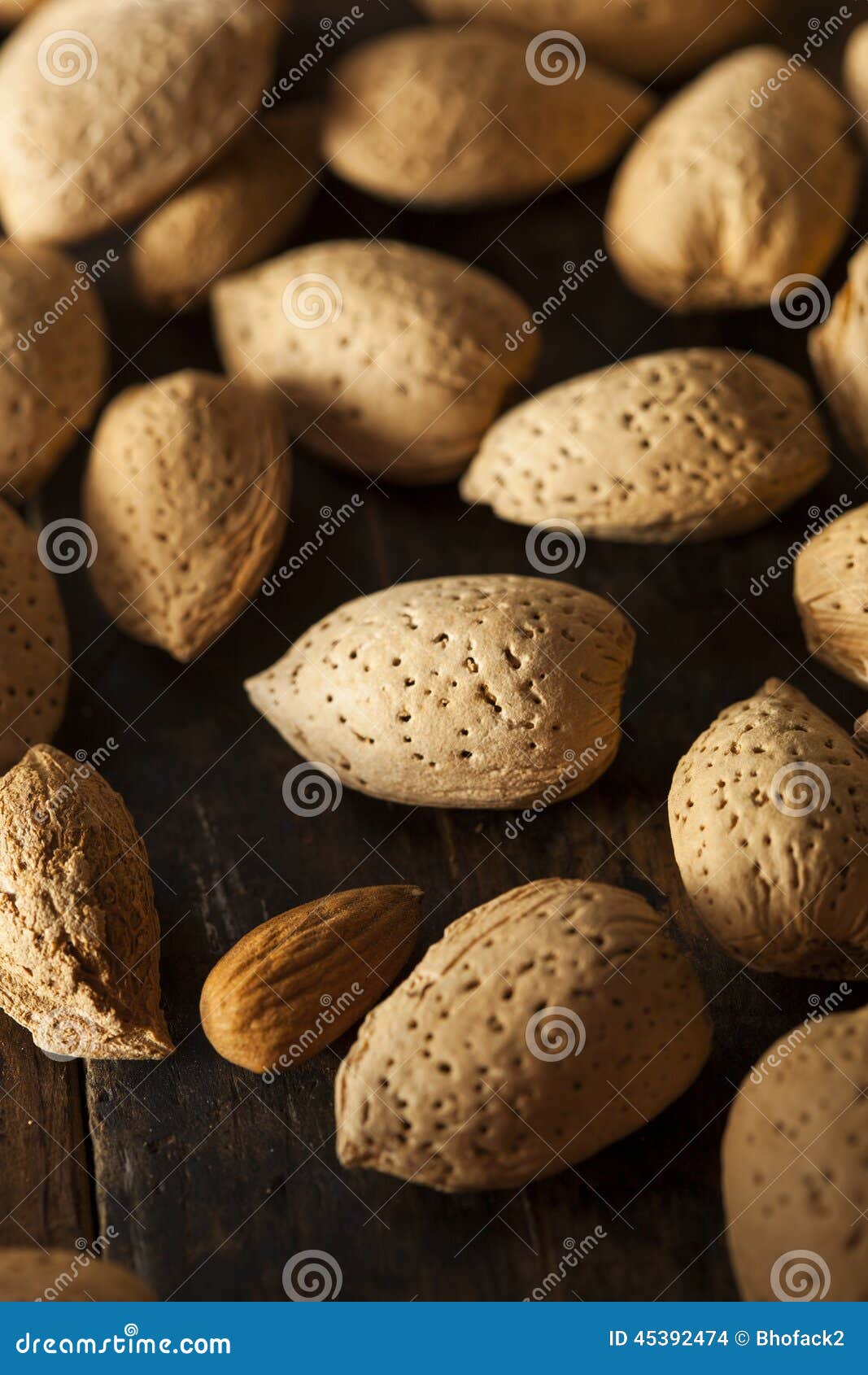 Raw Unshelled Organic Almonds Stock Photo - Image of nuts, sweet: 45392474