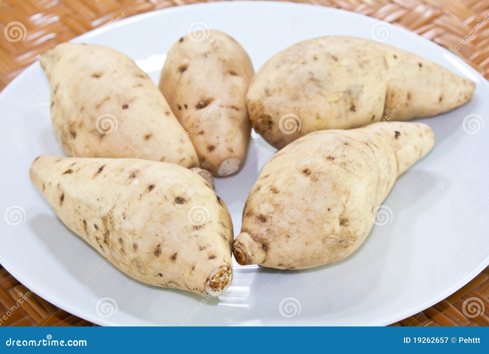 Raw whole Sweet yam stock image. Image of uncooked, potatoes - 19262657