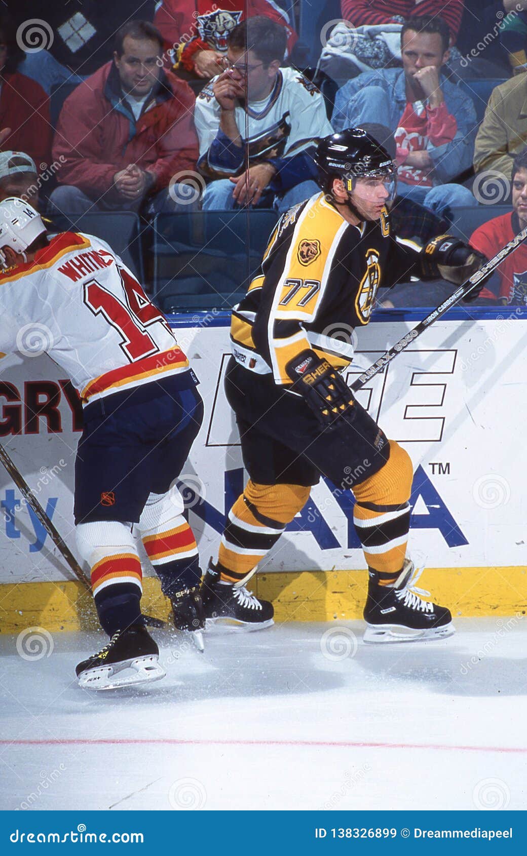 Ray Bourque imagen de archivo editorial. Imagen de nuevo - 138326899