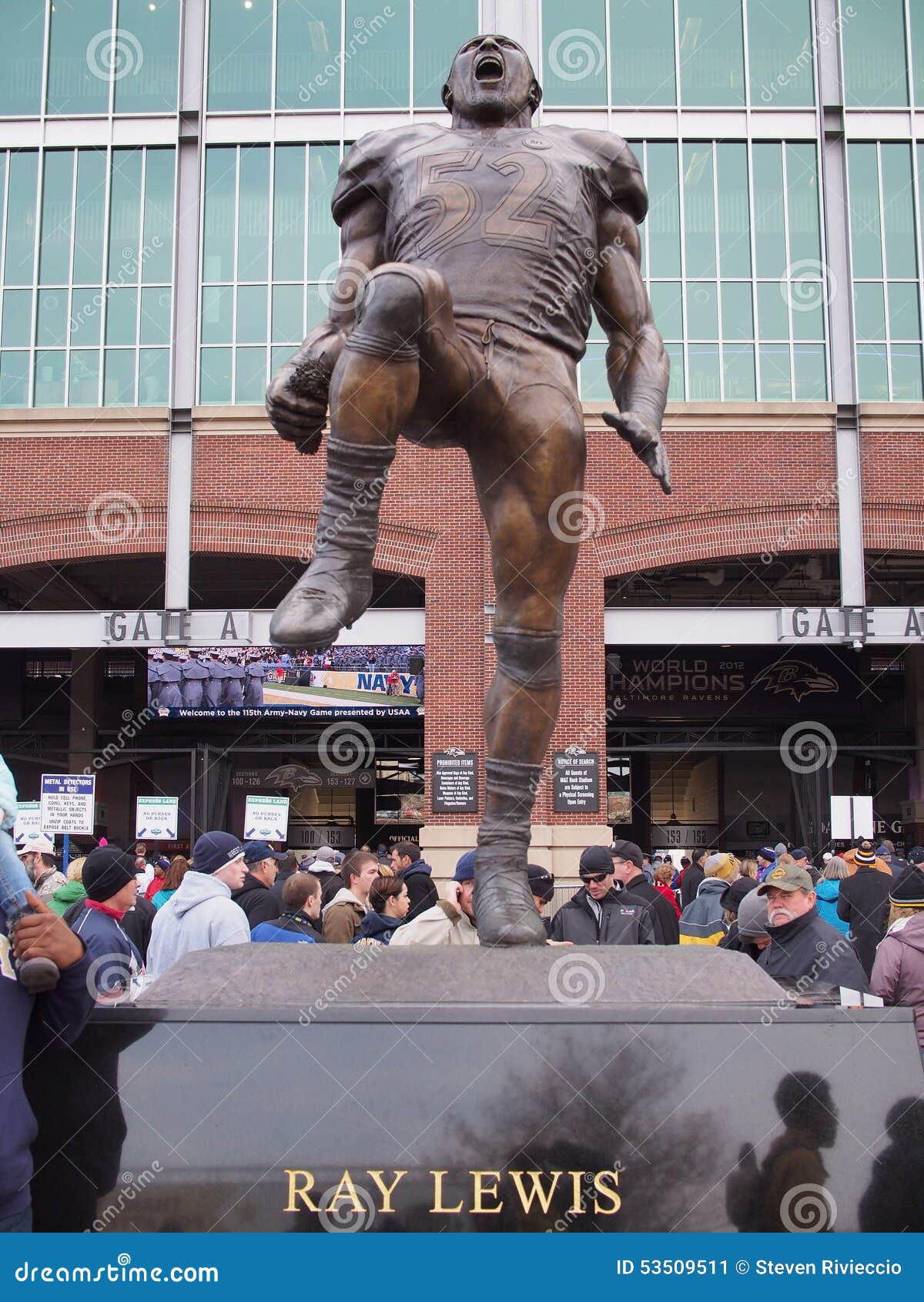 Ray Lewis Statue editorial photo. Image of yards, maryland - 53509511