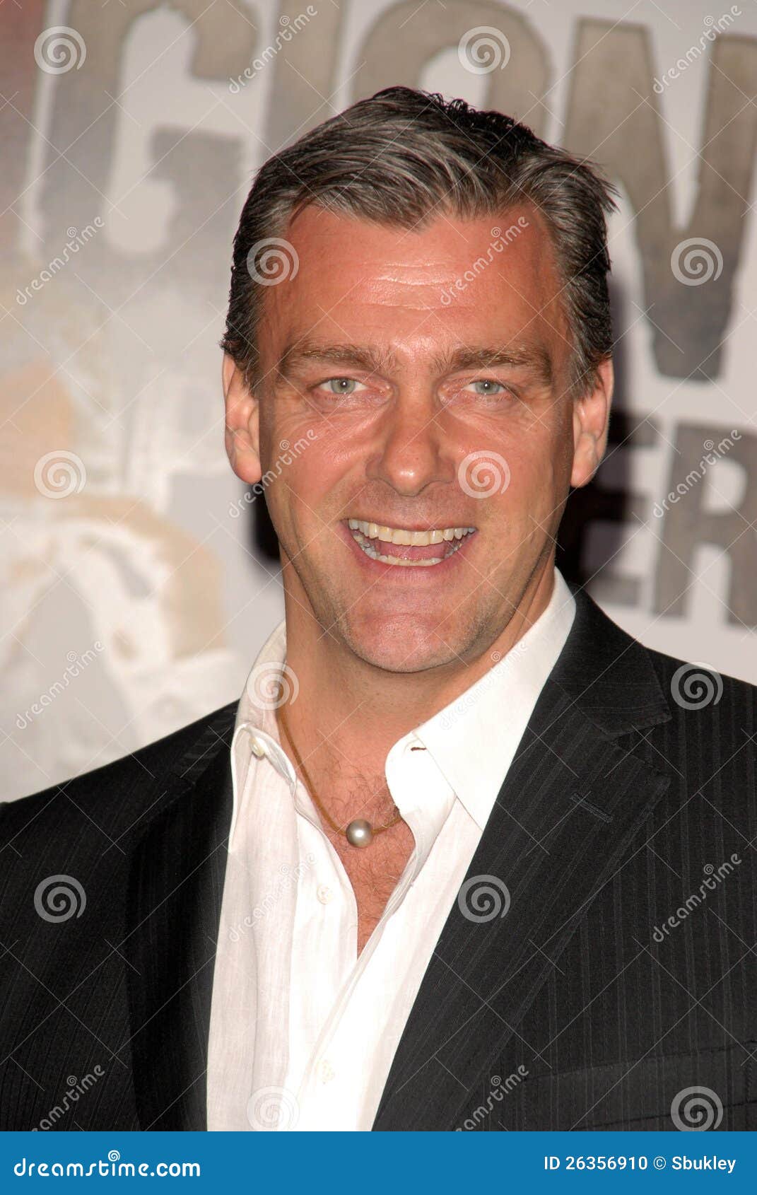 Ray Stevenson editorial image. Image of book, theater - 26356910