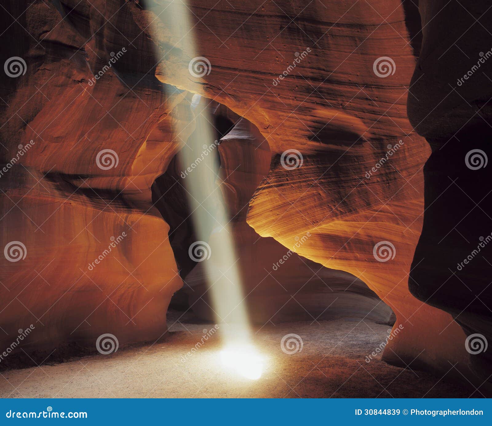 Ray of sunlight in cave stock image. Image of faith, world - 30844839