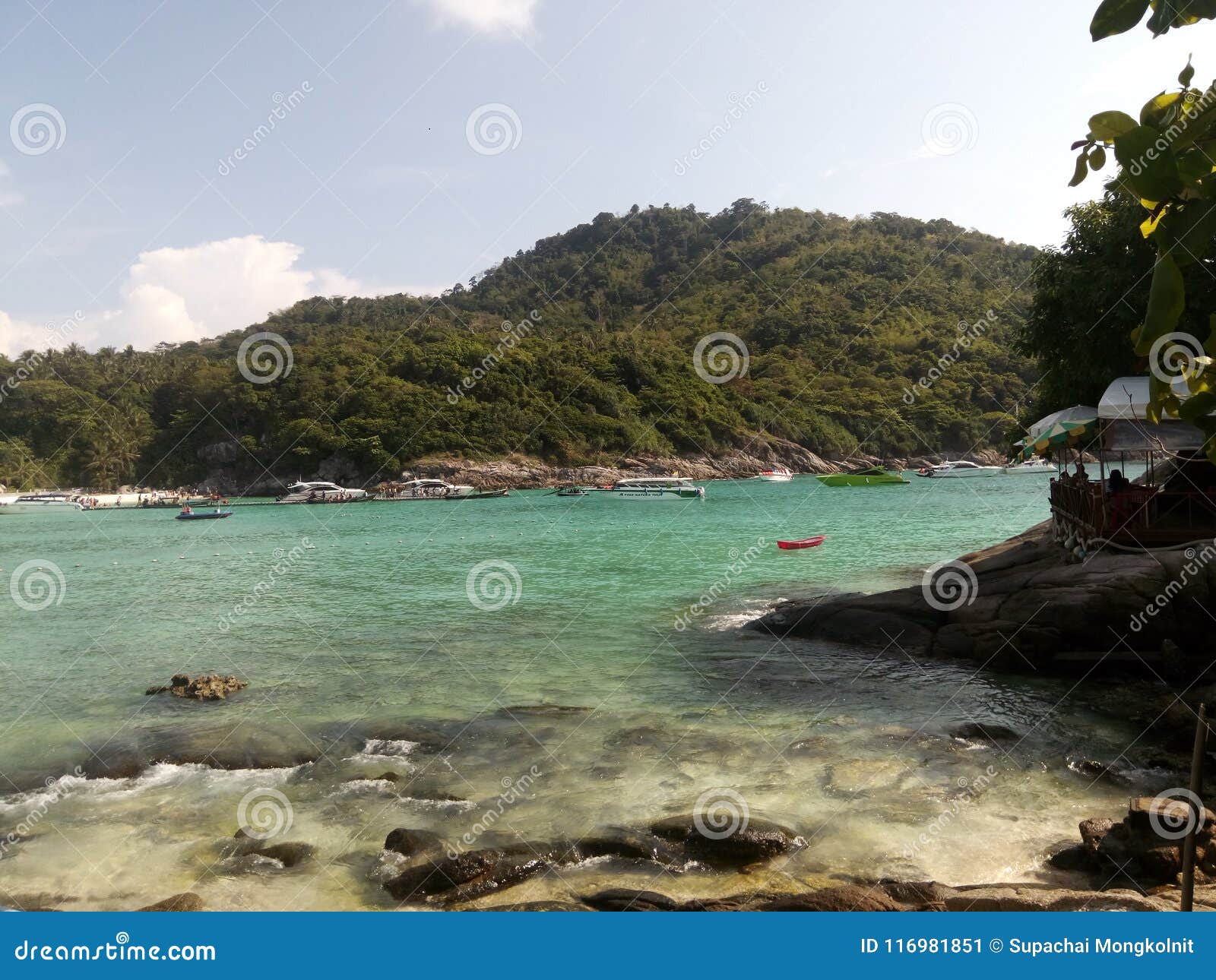 Raya beach scenery 2 editorial photo. Image of island - 116981851
